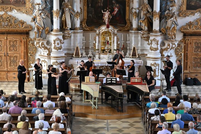 Orgelmatinee um Zwölf startet mit „Vier Jahreszeiten“ - Bayern mittendrin